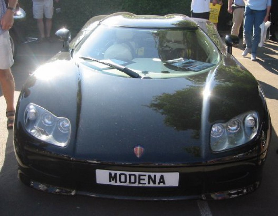 Koenigsegg CC technical specifications and fuel economy